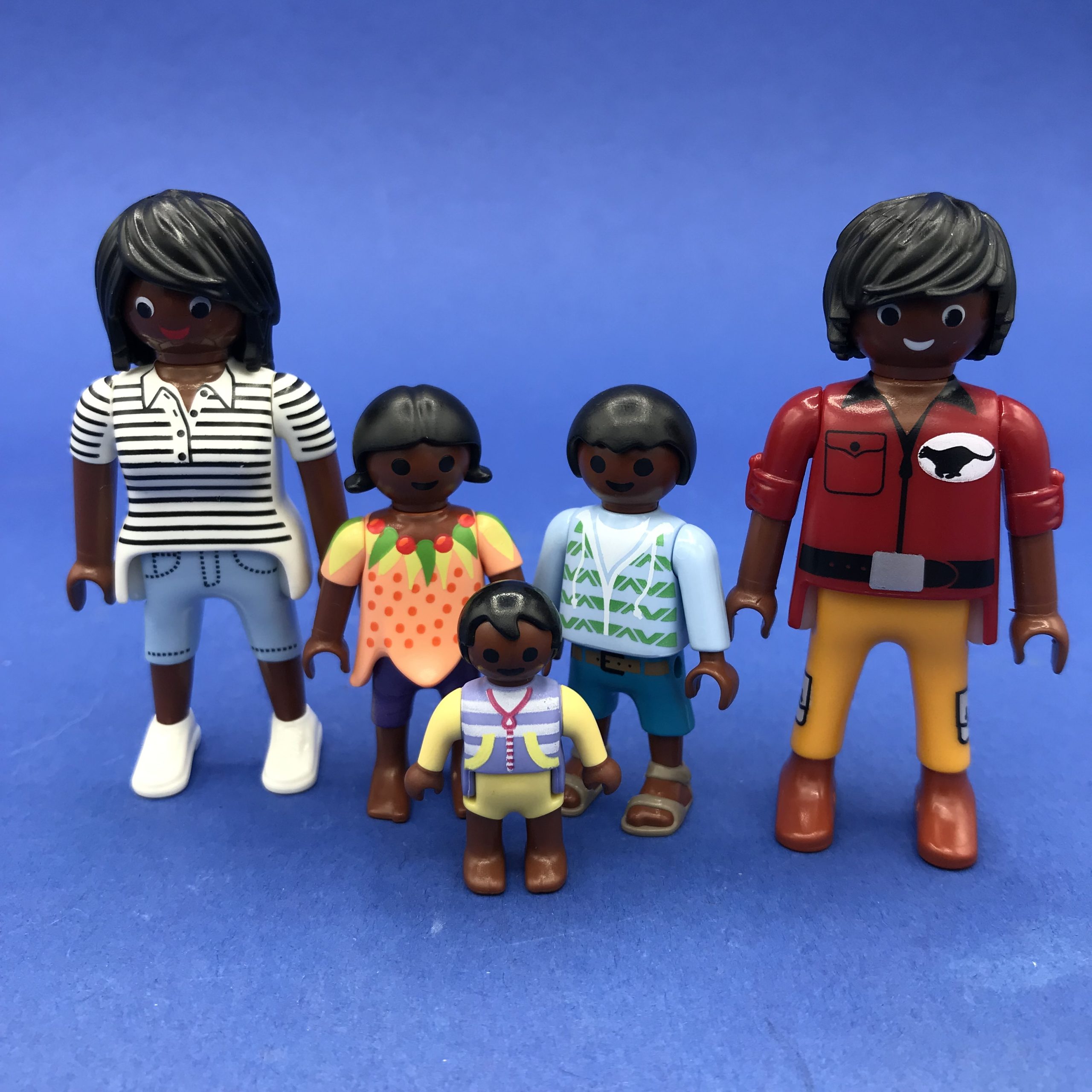 Playmobil gezin met 2 kinderen en baby, getinte huidskleur, set 1 ...